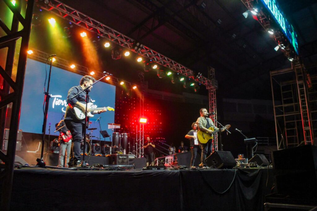Notable regreso del Festival de la Raza – Radio Guairá AM 840