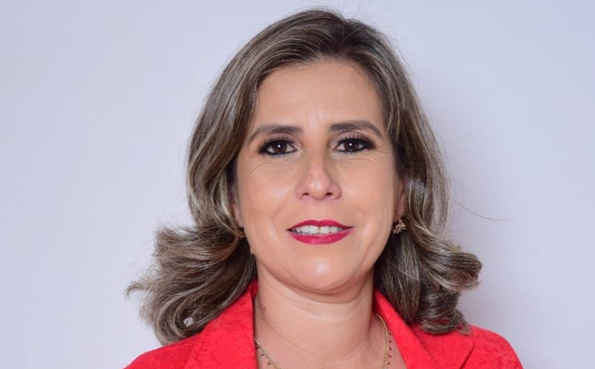 Blanca Gómez es nombrada nueva directora de educación – Radio Guairá AM 840